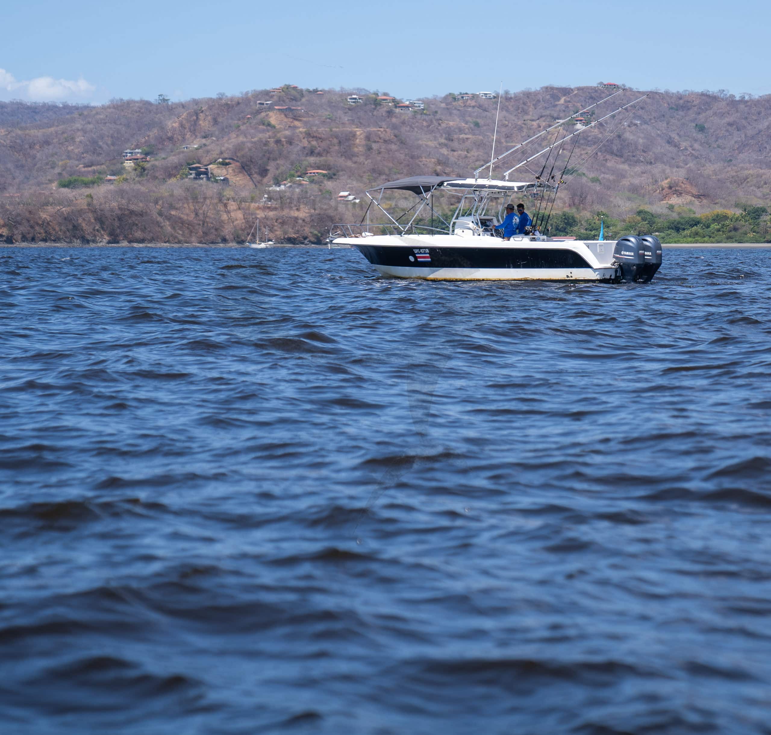 21 ft Walkaround T-Top LUPO, Tamarindo by CR Fishing Charters