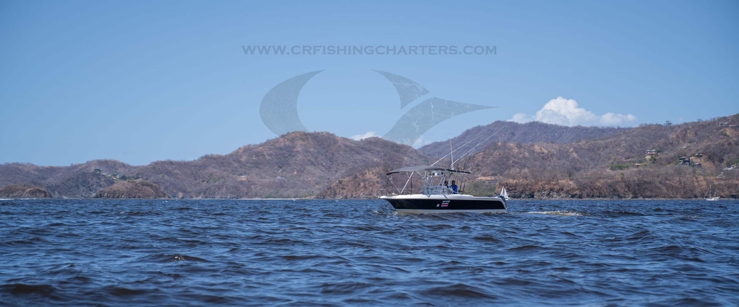 21 ft Walkaround T-Top LUPO, Tamarindo by CR Fishing Charters